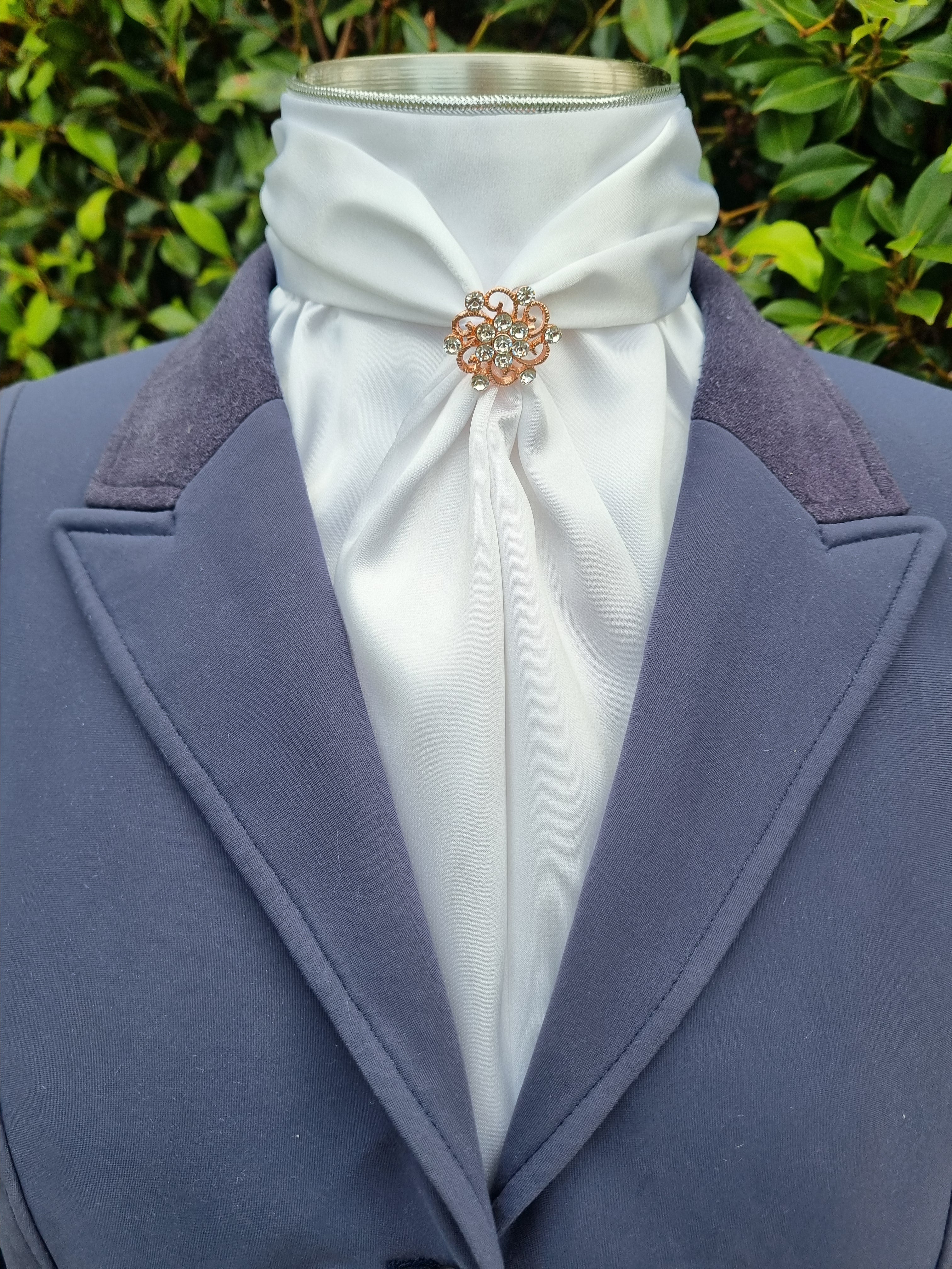 ERA ELLE STOCK TIE - White satin Soft Ties with silver piping and rose ...